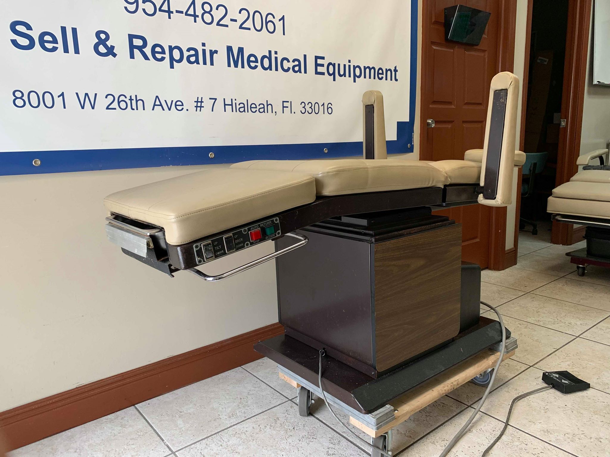 Midmark 117 Podiatry Chair | MEDPROSHOP