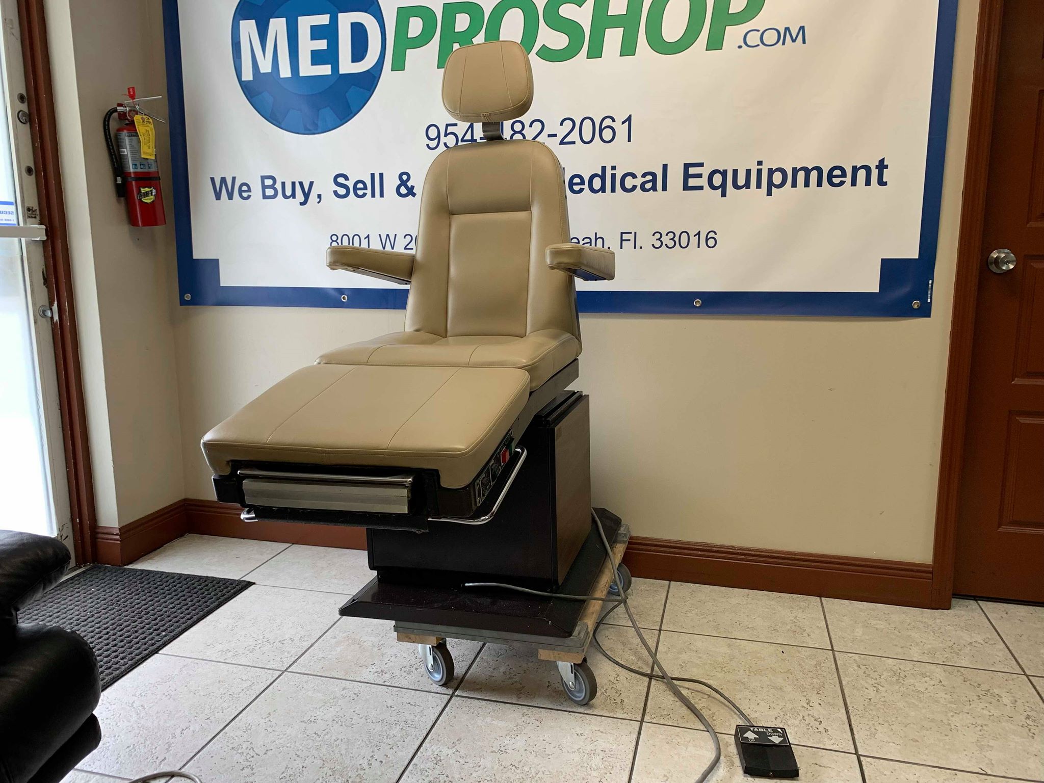 Midmark 117 Podiatry Chair | MEDPROSHOP